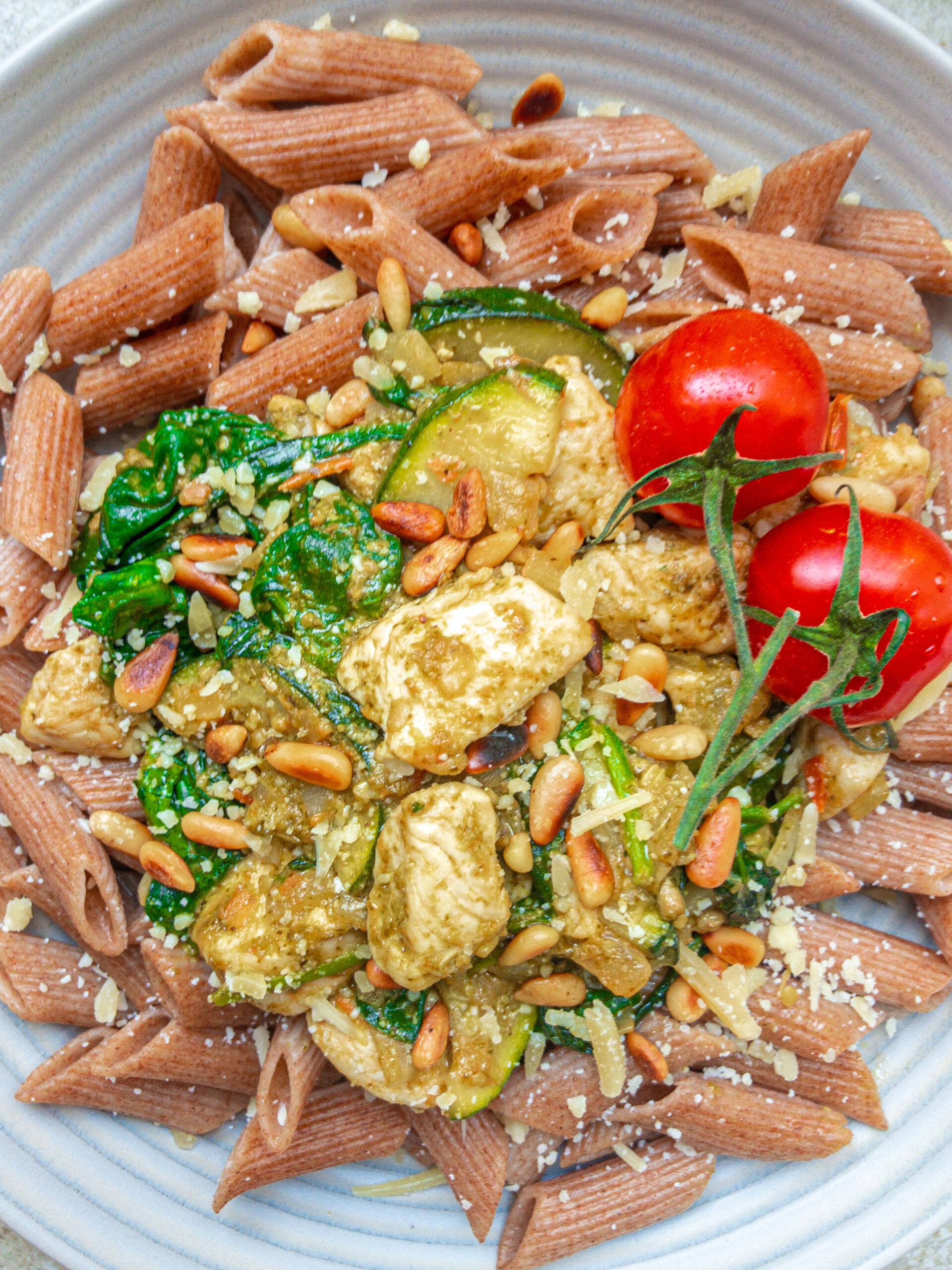 Basil pesto pasta - Eva Koper